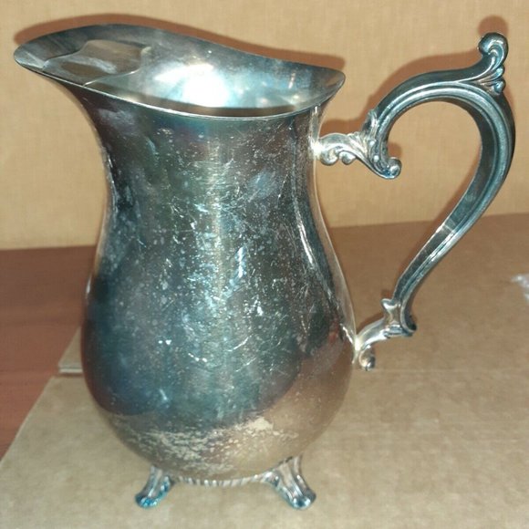 WM Rogers & Son | Dining | Wm Rogers Water Pitcher With Ice Lip | Poshmark